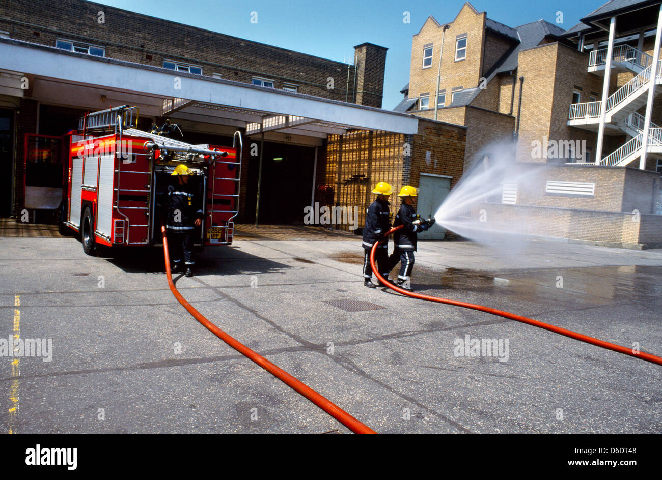 Fire engine surrey hi-res stock photography and images - Alamy