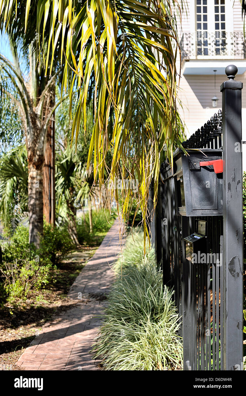 Mailbox attached to gate hi-res stock photography and images - Alamy