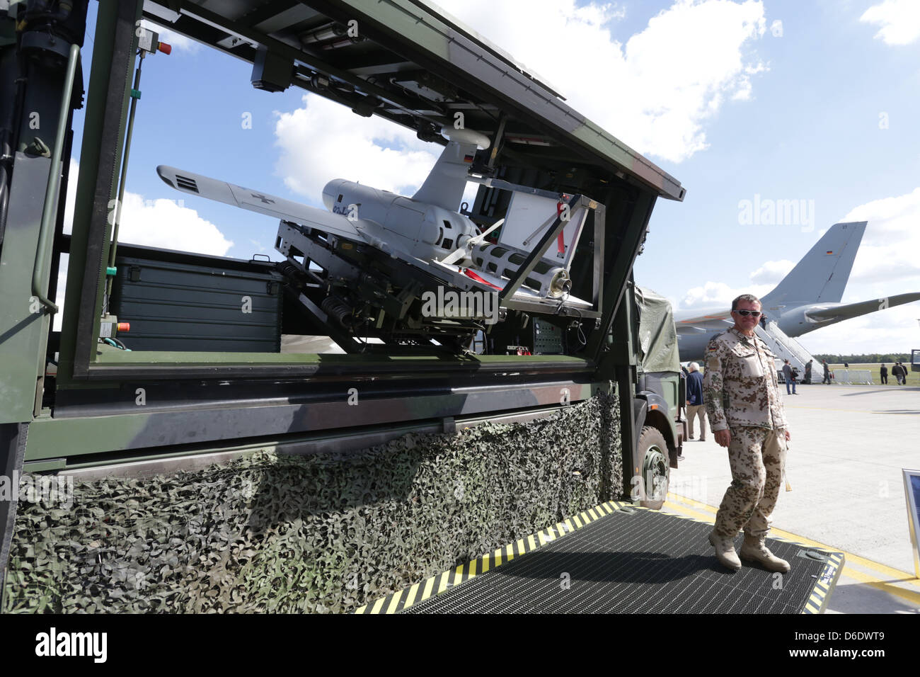 Unmanned fighter jet hi-res stock photography and images - Alamy