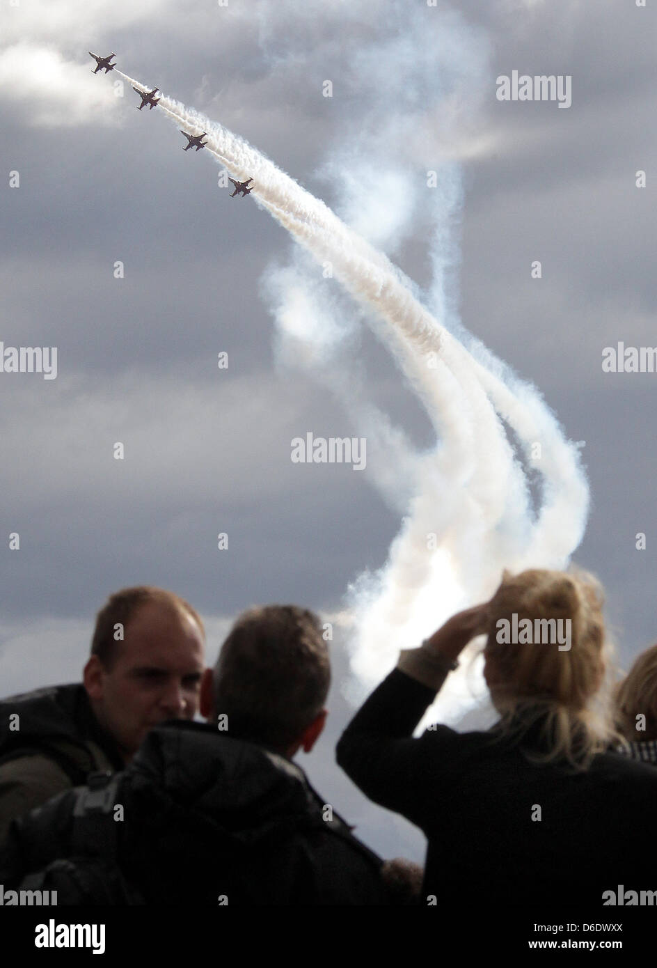 An aerial arobatic team from the Turkish Air Force perform during the ...