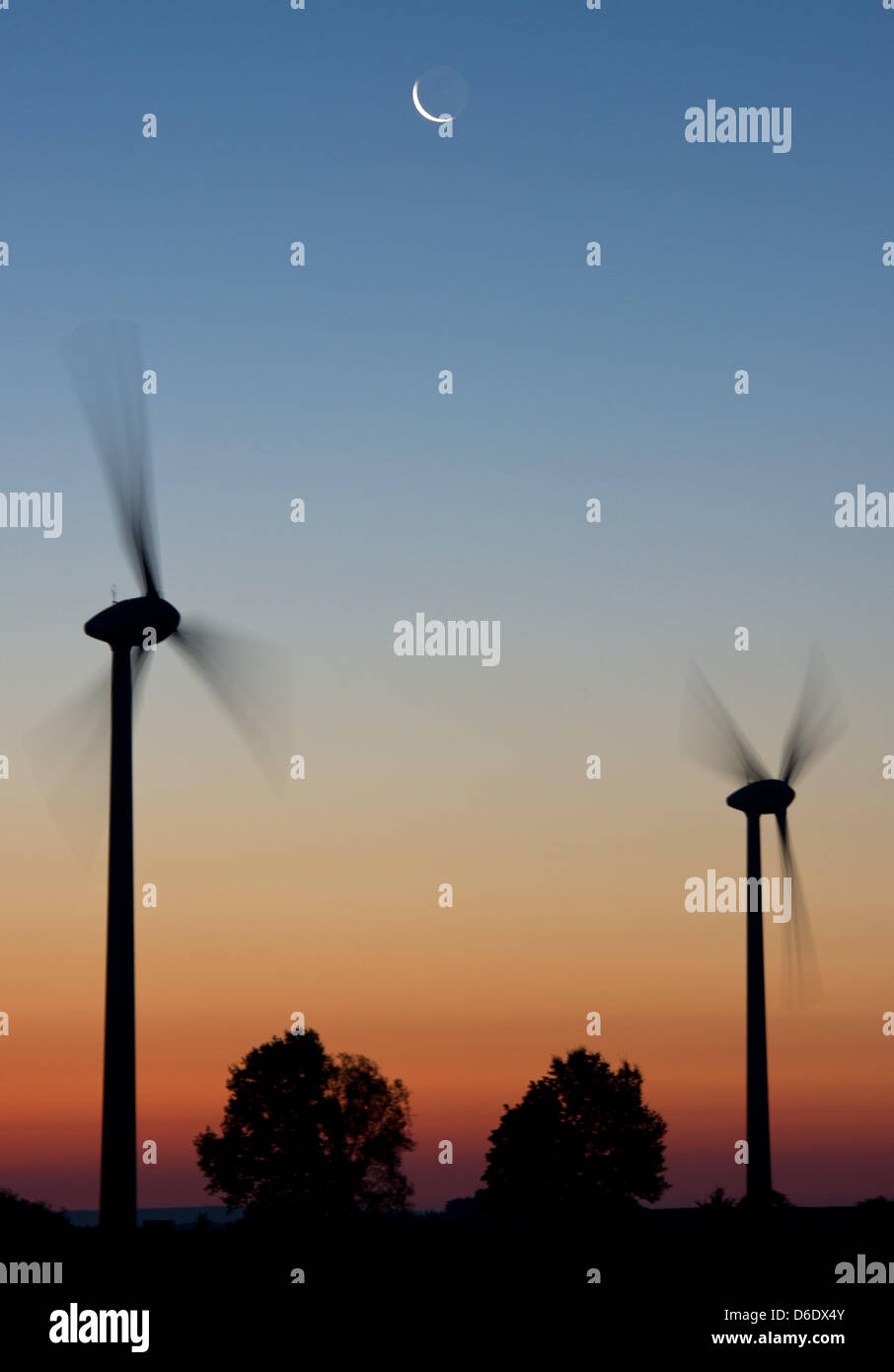 Crescent moon shines above hi-res stock photography and images - Alamy