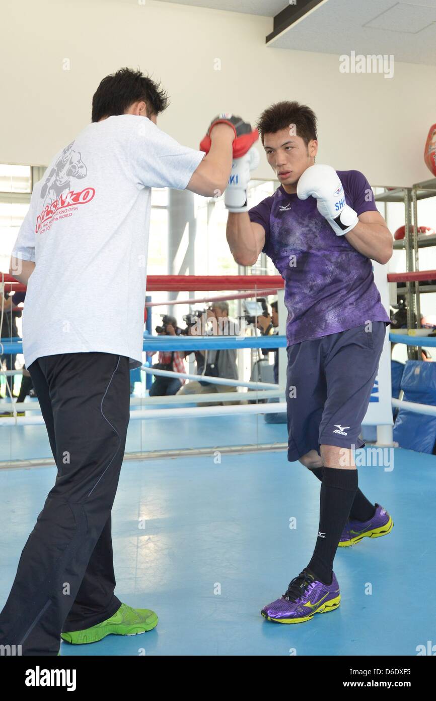 (L-R) Tetsuya Iba, Ryota Murata, APRIL 13, 2013 - Boxing : Ryota Murata ...