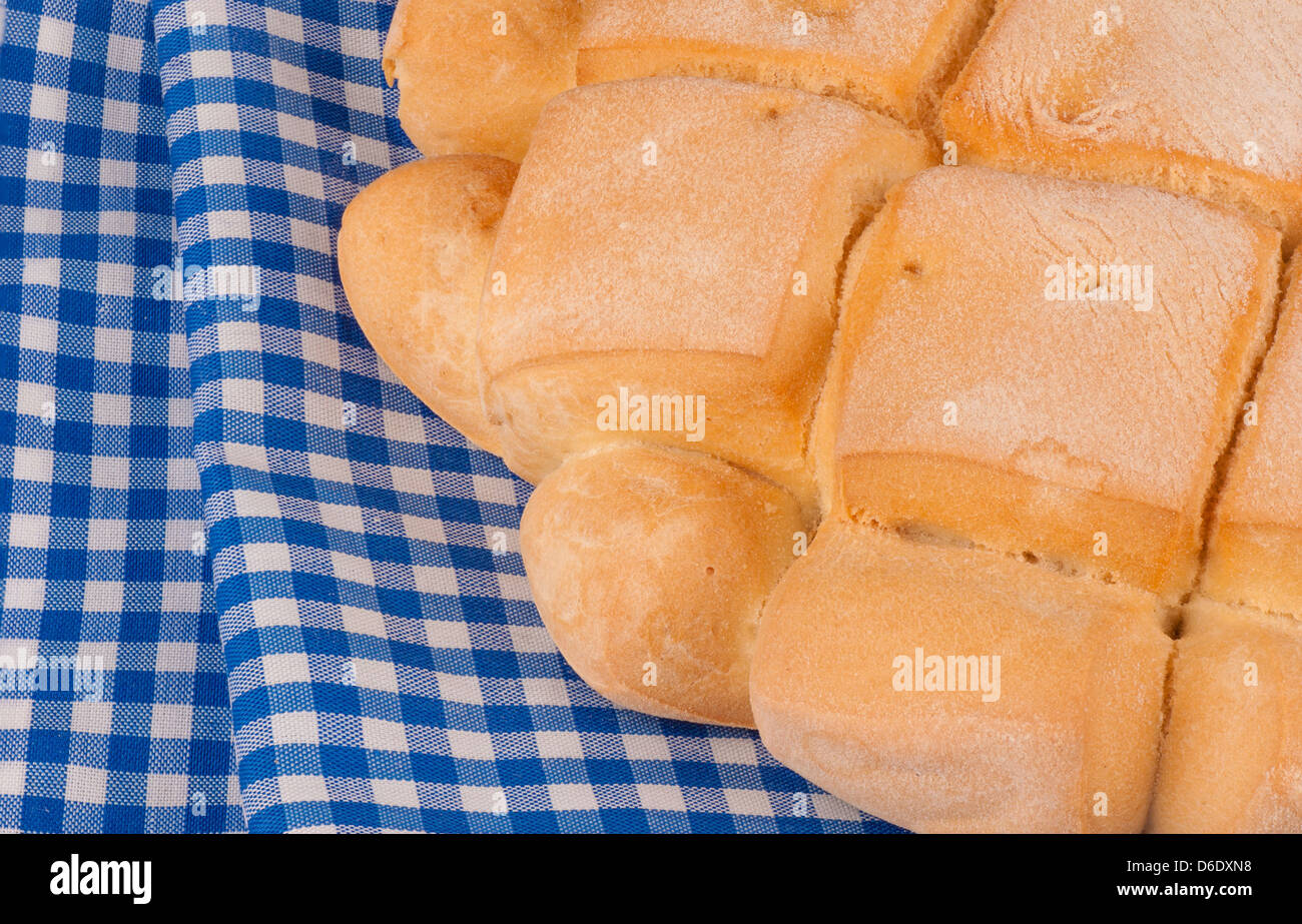 Crunchy crust of a traditional white bread Stock Photo - Alamy