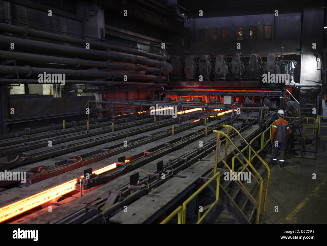 Continuous casting hi-res stock photography and images - Alamy