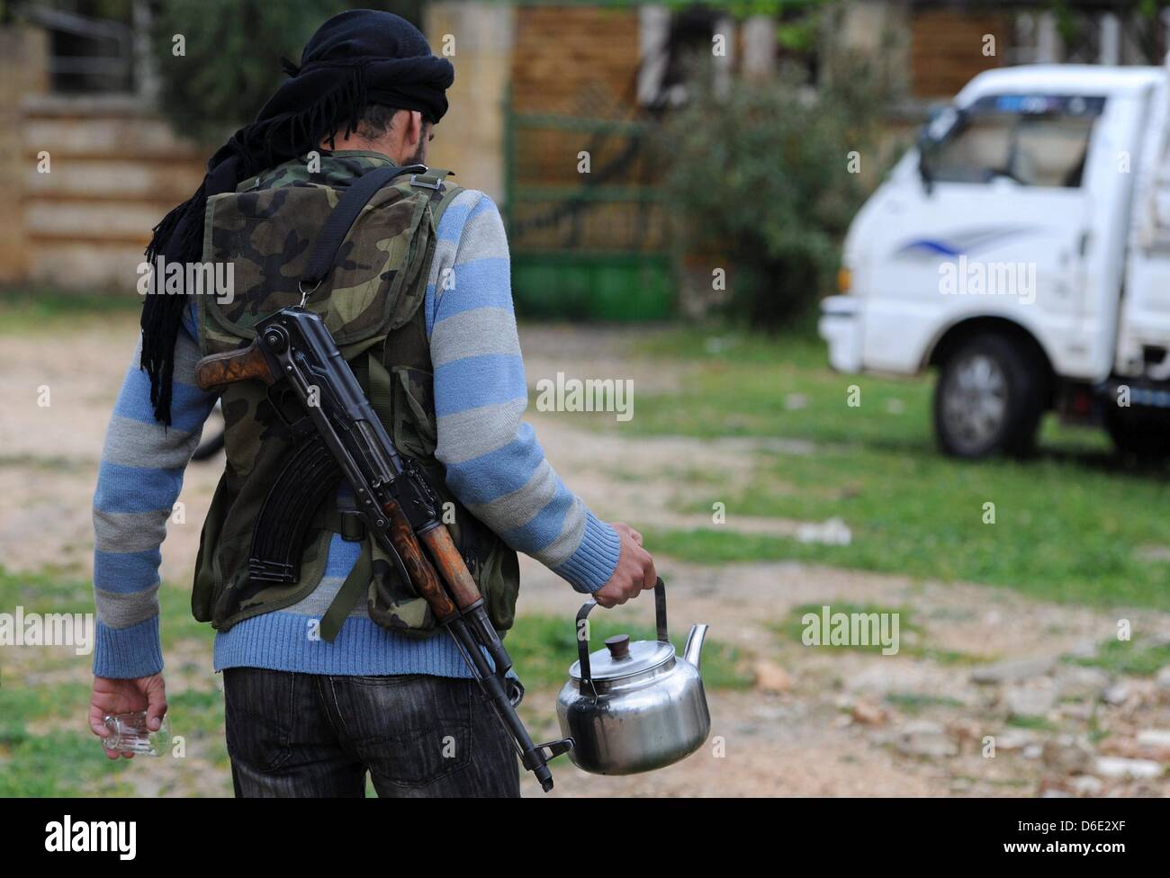 Army pot of tea hi-res stock photography and images - Alamy