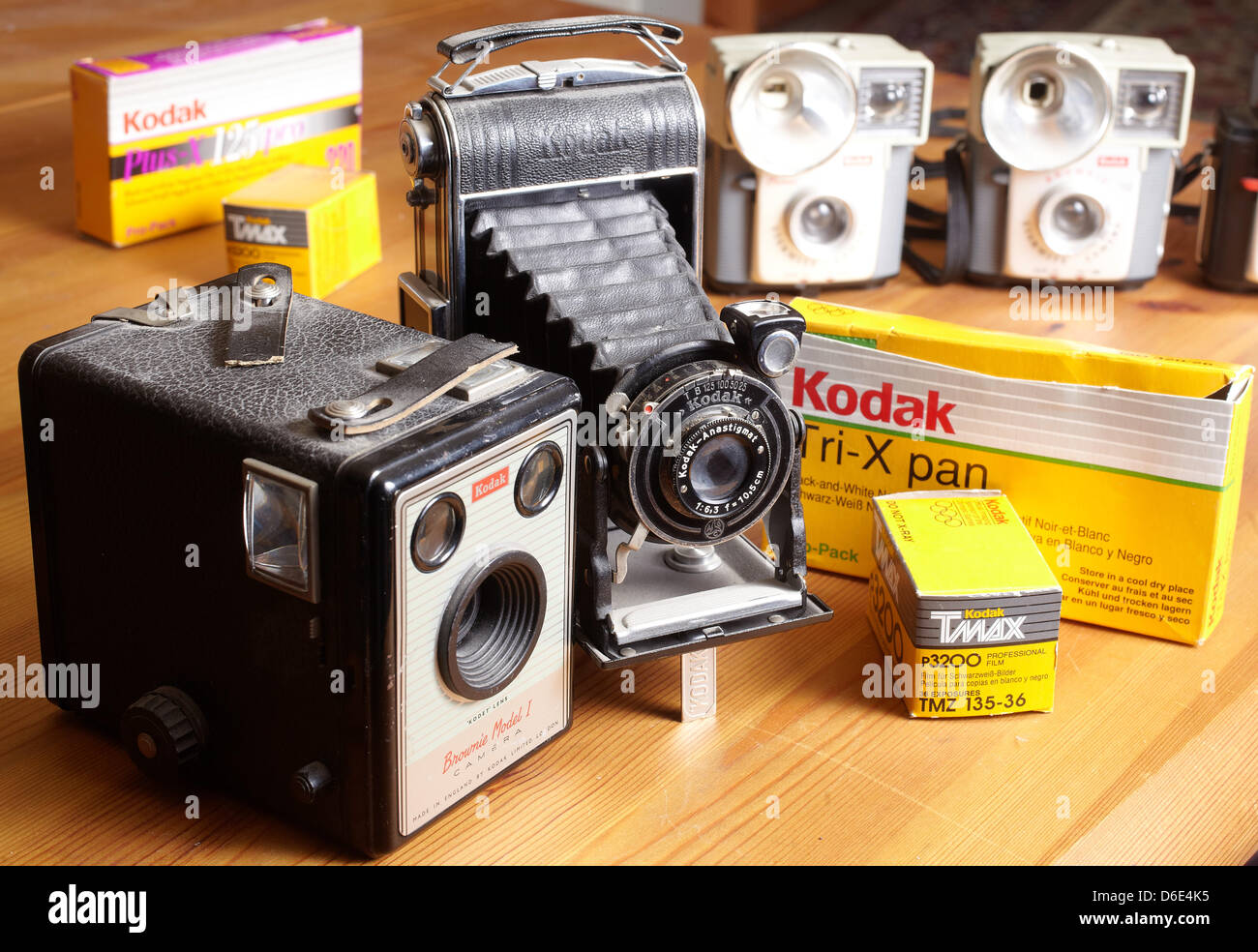 20th century cameras hi-res stock photography and images - Alamy