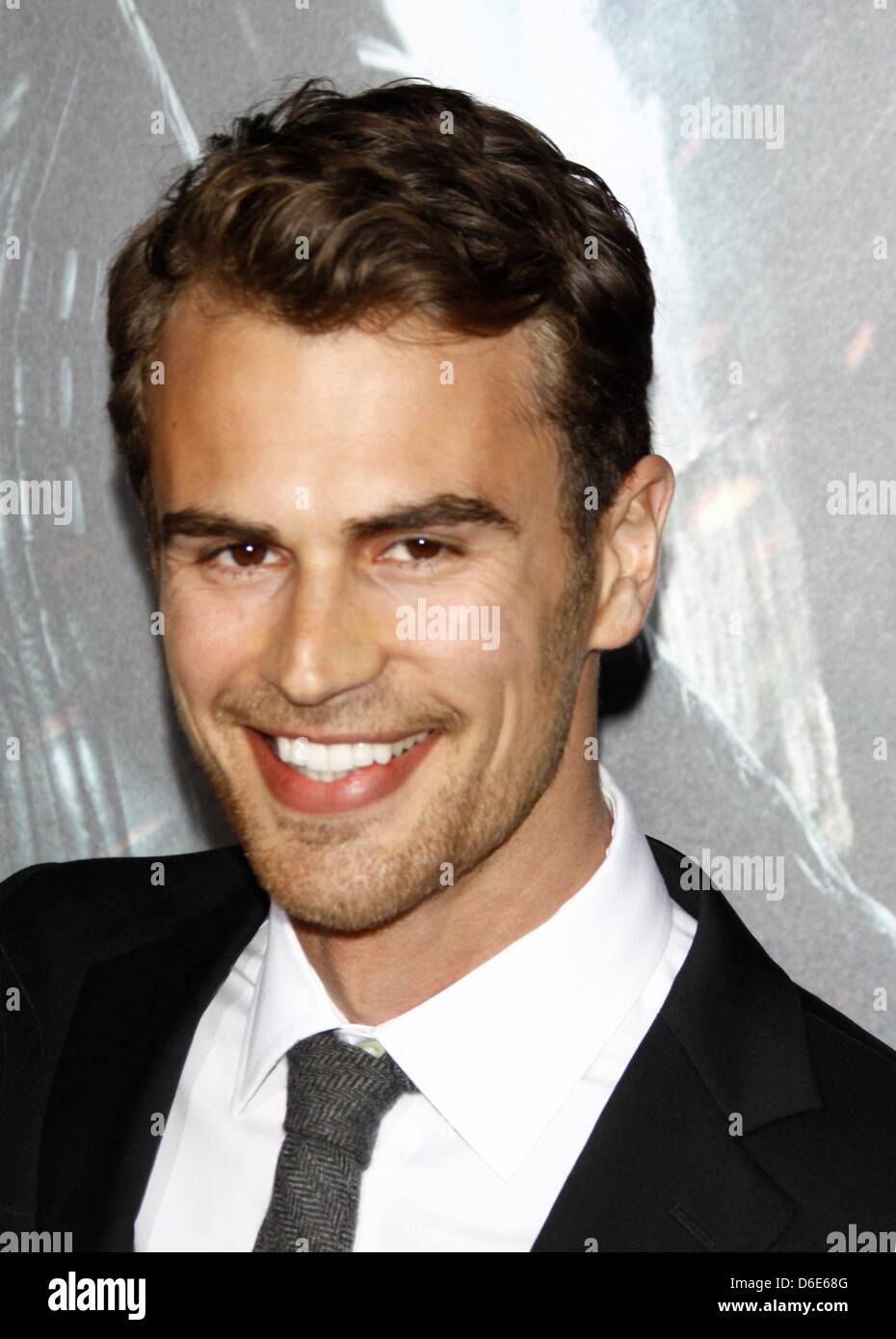 British actor Theo James attends the premiere of the film 'Underworld ...