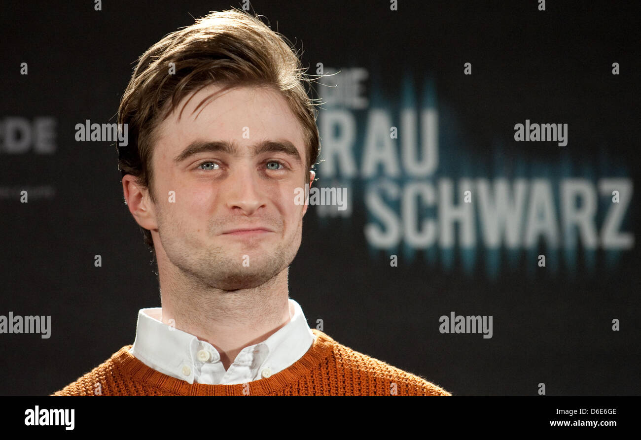 The woman in black daniel radcliffe hi-res stock photography and images ...