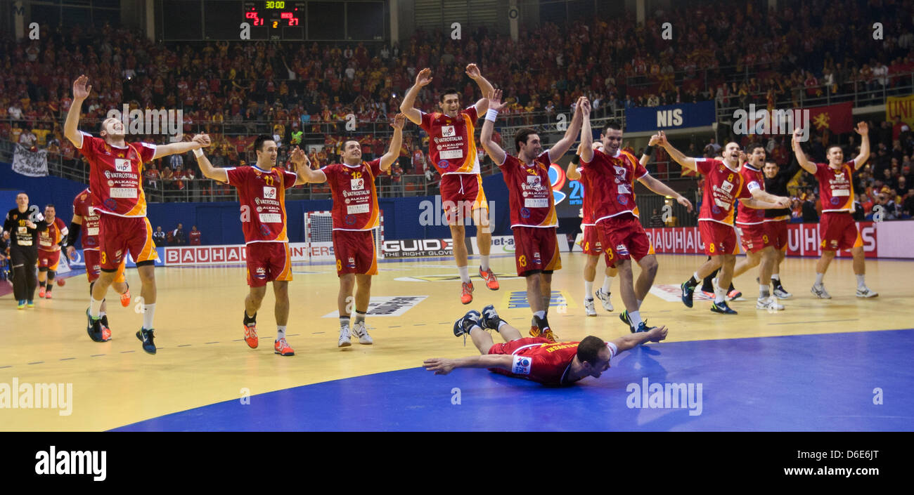 Team hug victory hi-res stock photography and images - Alamy