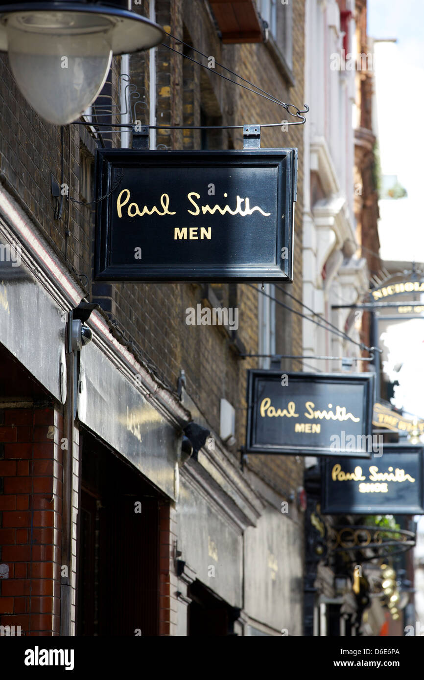 View of Paul Smith shop signage at Floral Street London Stock Photo - Alamy