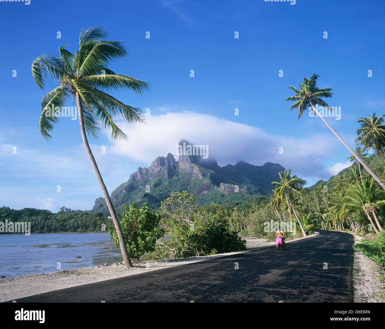 French Polynesia, Society Islands, Leeward Islands, Bora Bora, idyllic ...