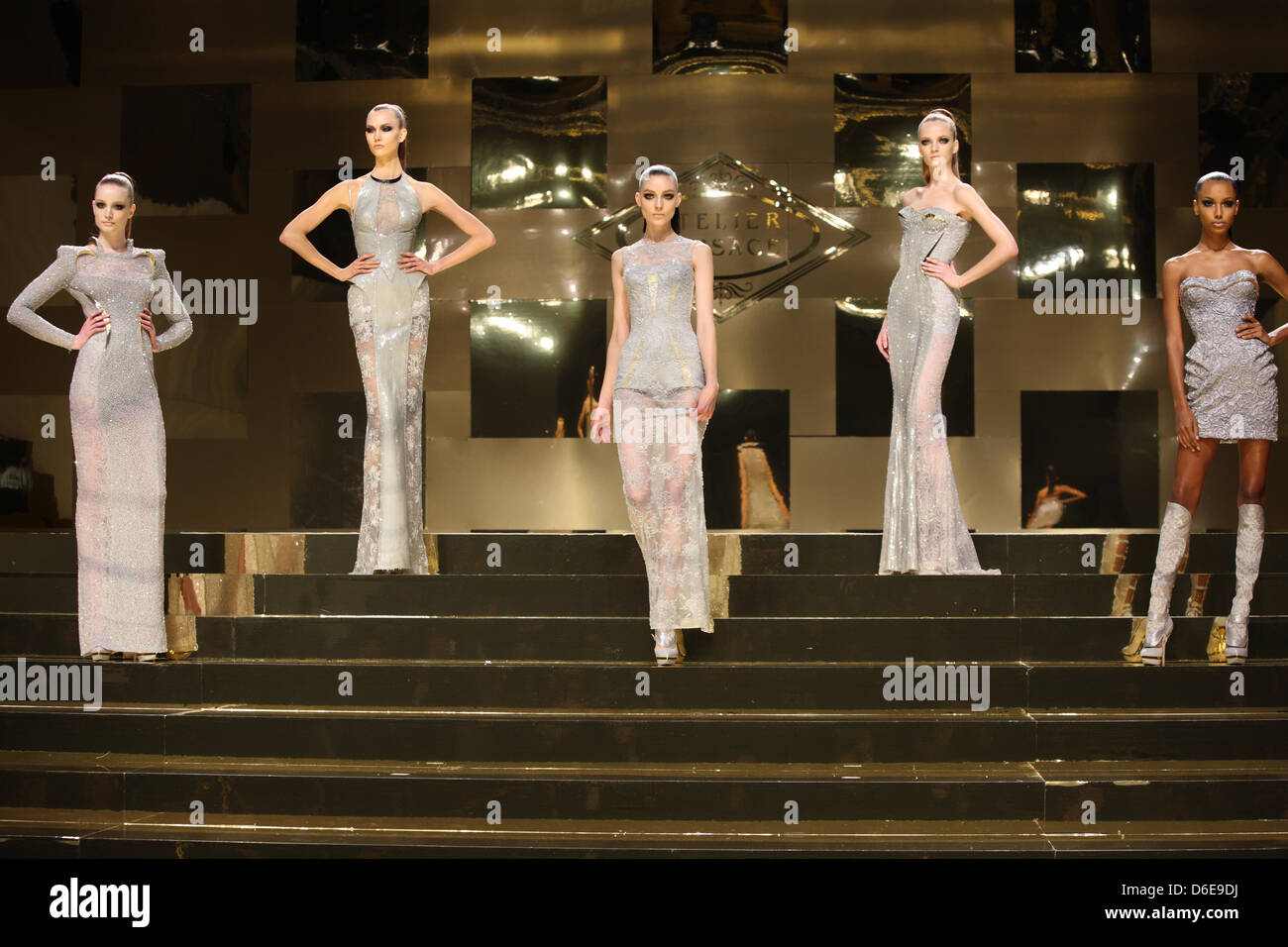 Donatella versace and models hi-res stock photography and images - Alamy