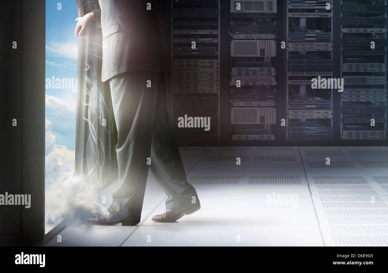 Mainframe to cloud hi-res stock photography and images - Alamy