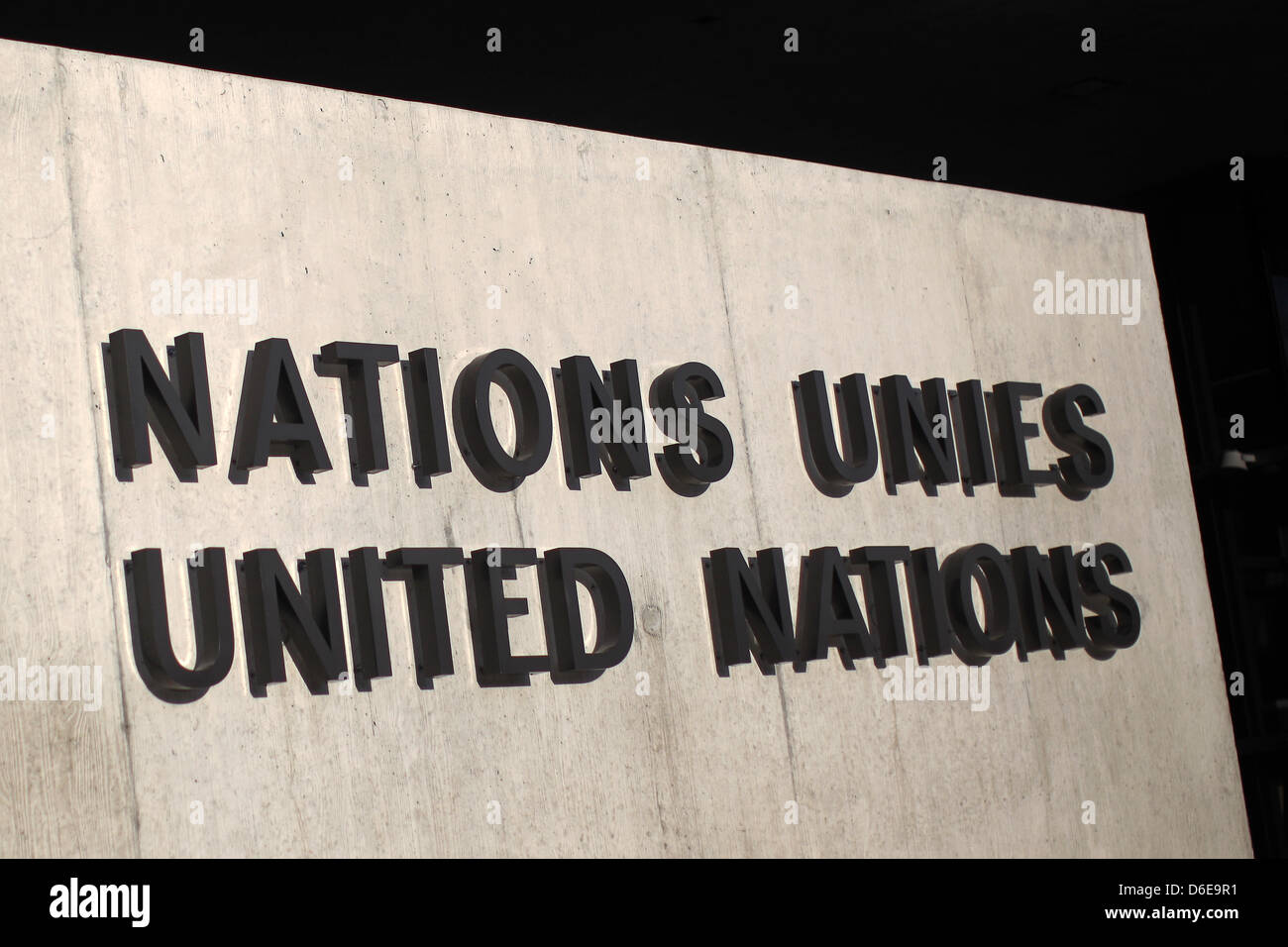 The logo and lettering of the United Nations greet visitors at the ...