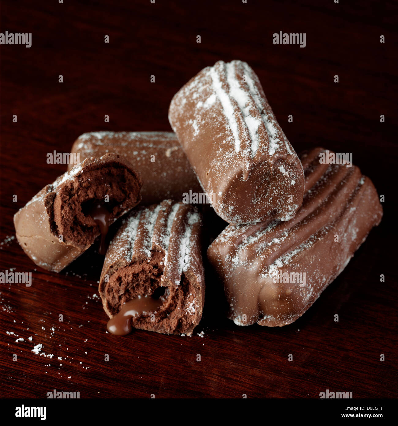 Log pastry hi-res stock photography and images - Alamy