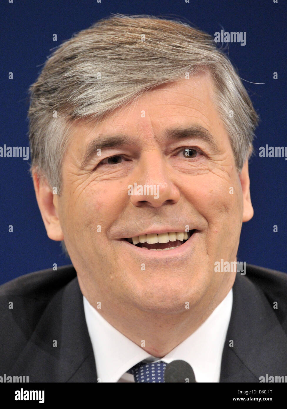CEO of Deutsche Bank Josef Ackermann smiles during his last press ...