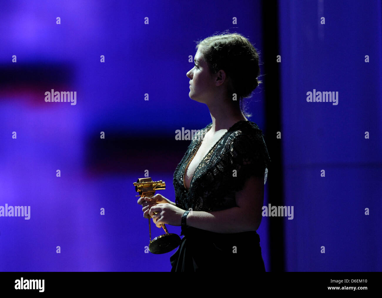 Young talented actress film hi-res stock photography and images - Alamy