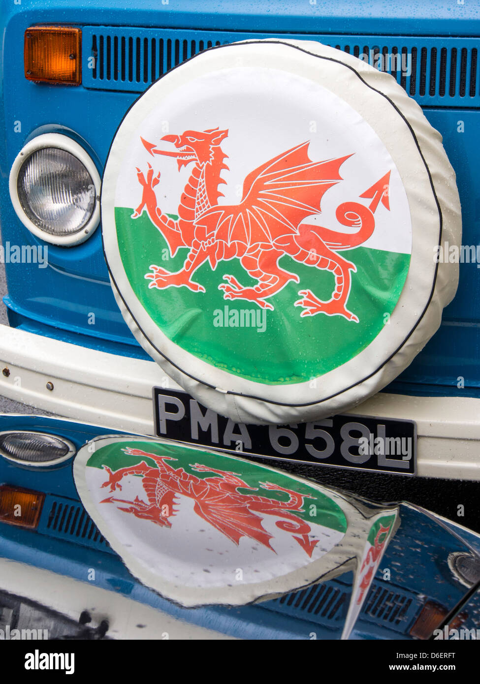 Welsh dragon icon hi-res stock photography and images - Alamy