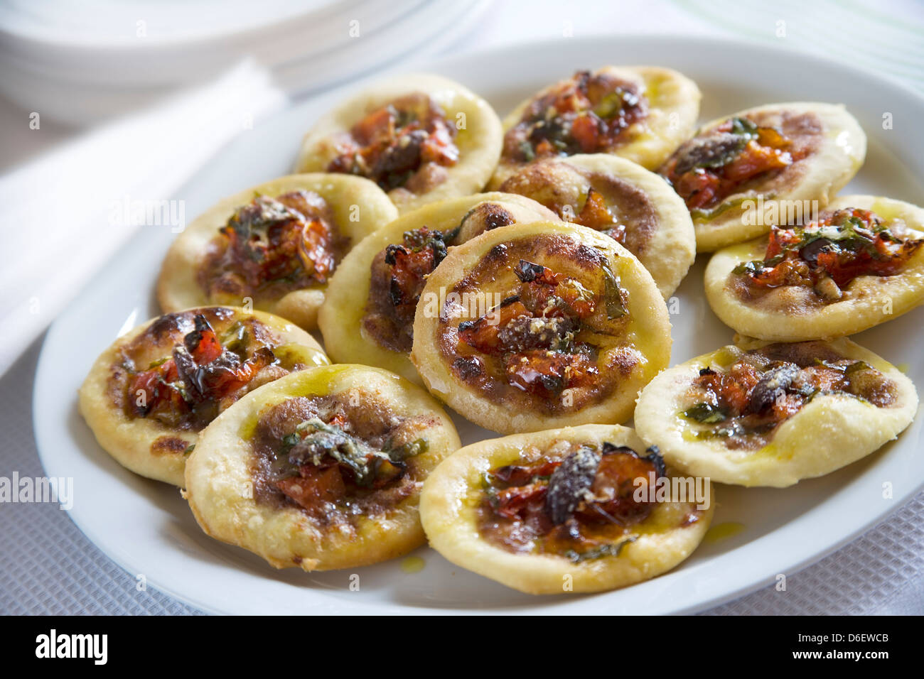 Pizzette hi-res stock photography and images - Alamy