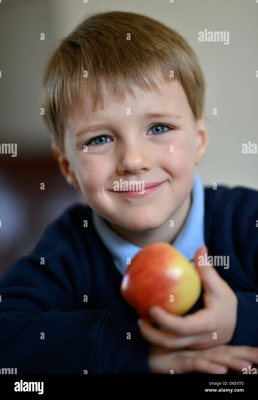Schoolboy apple hi-res stock photography and images - Alamy