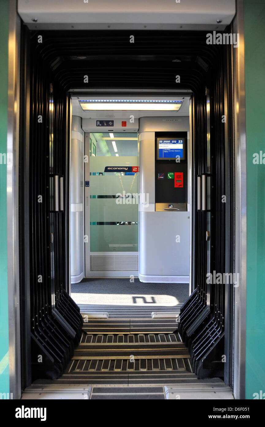 Czech railways railjet train hi-res stock photography and images - Alamy