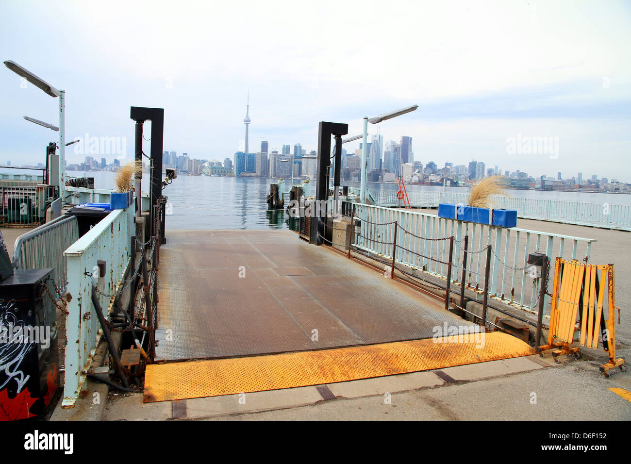 Toronto Islands Ferry Dock Stock Photo - Alamy