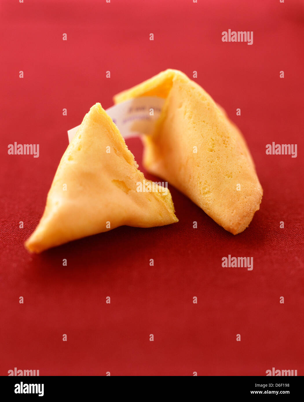 Broken Fortune Cookie Stock Photo - Alamy Broken Fortune Cookie Stock Photo - Alamy