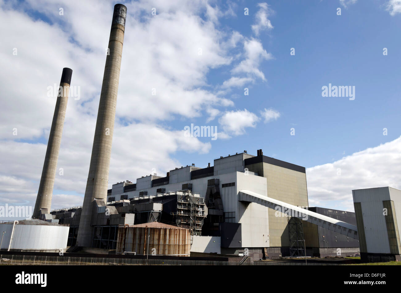 Cockenzie power station coal fired hi-res stock photography and images ...