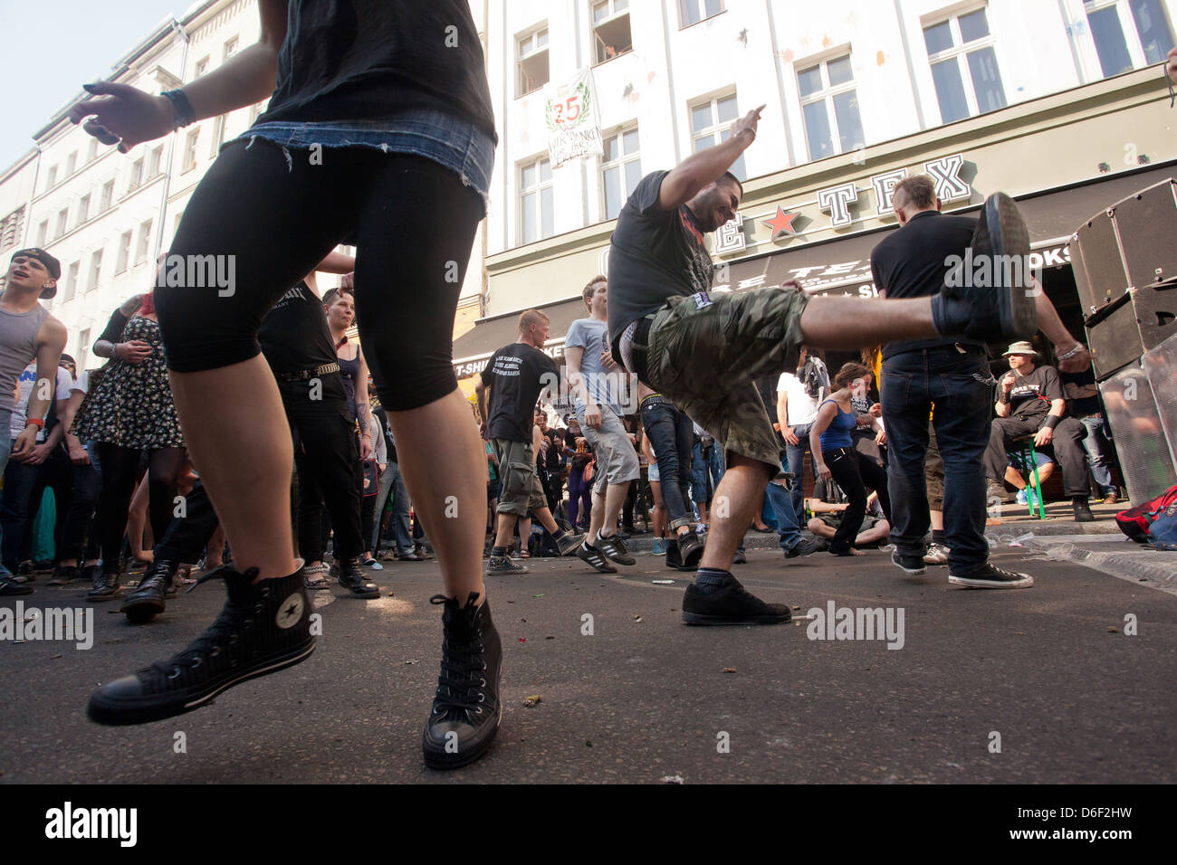 Punks group hi-res stock photography and images - Alamy