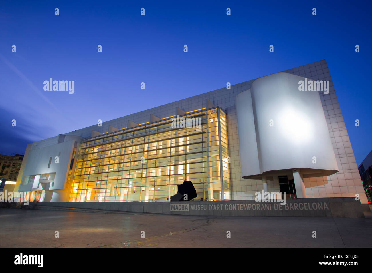 Museo macba barcelona hi-res stock photography and images - Alamy