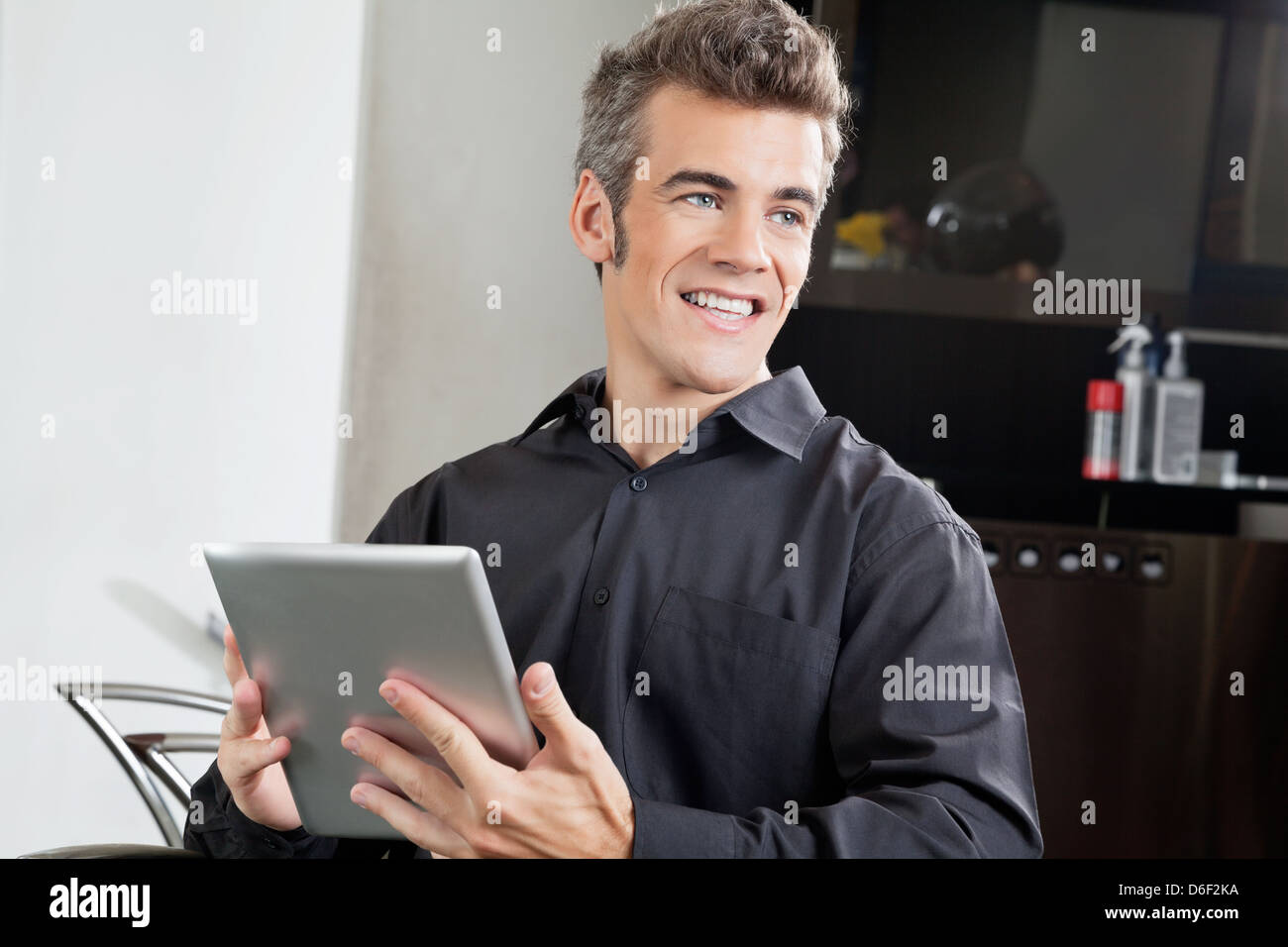 Happy salon client hi-res stock photography and images - Alamy