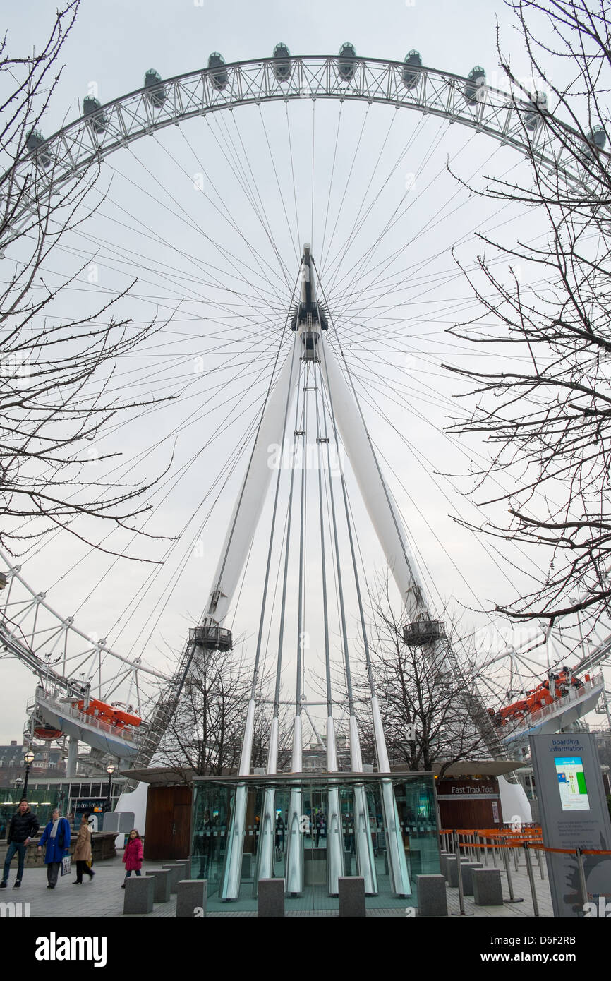 General View picture of the London Eye Stock Photo - Alamy