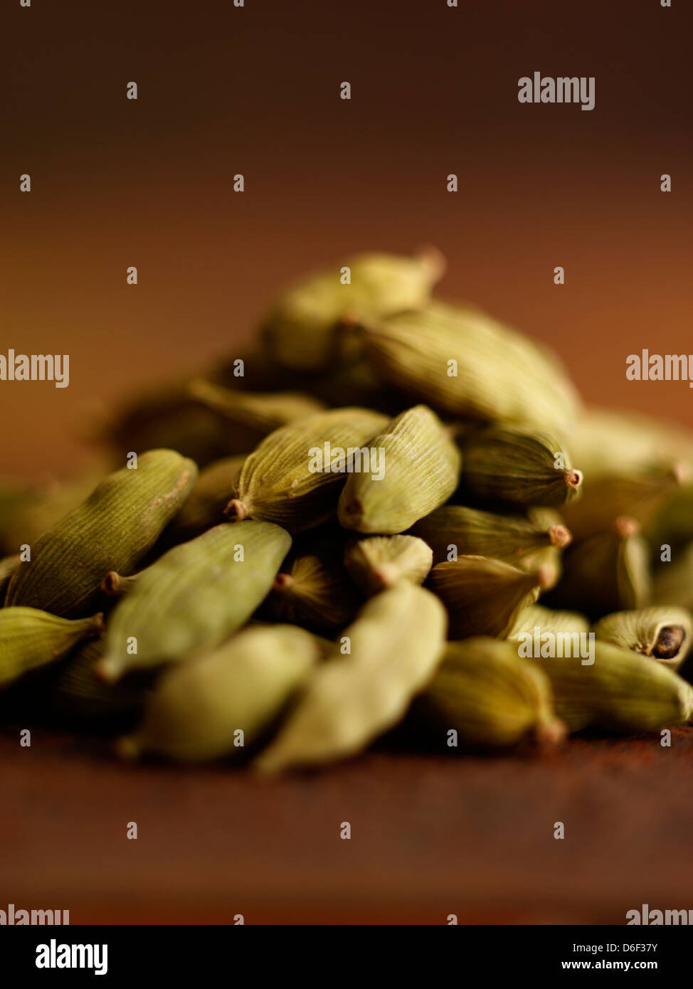 Cardomom hi-res stock photography and images - Alamy