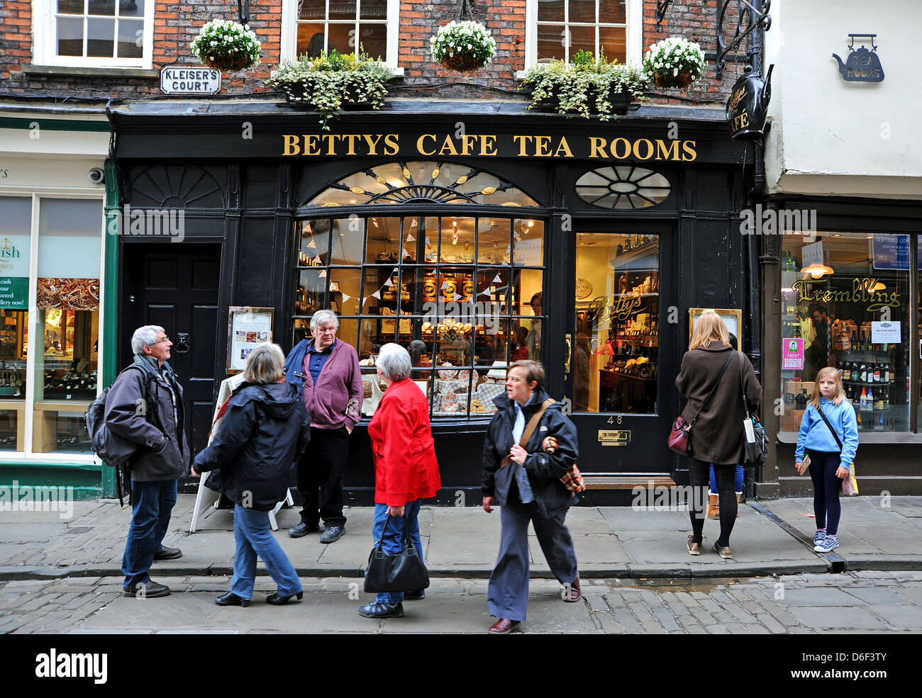 Bettys famous tea room hi-res stock photography and images - Alamy