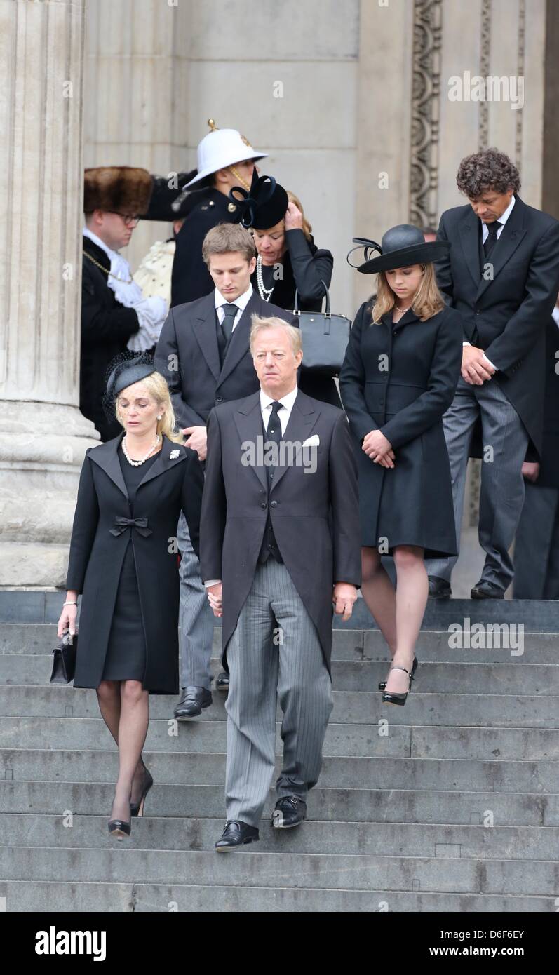 Wife of mark thatcher hi-res stock photography and images - Alamy