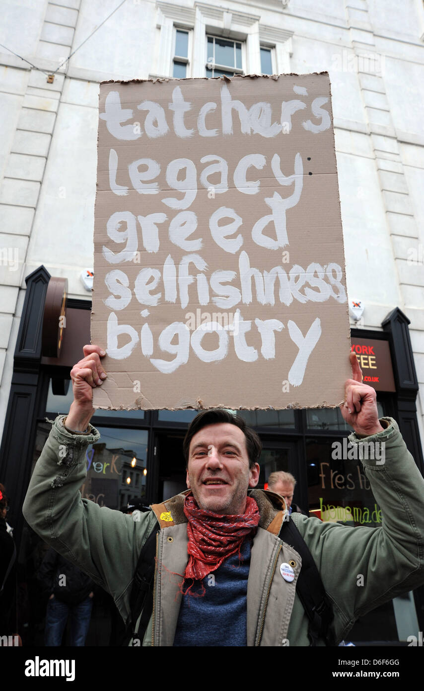 Anti Margaret Thatcher protesters gathered in Brighton this evening on ...