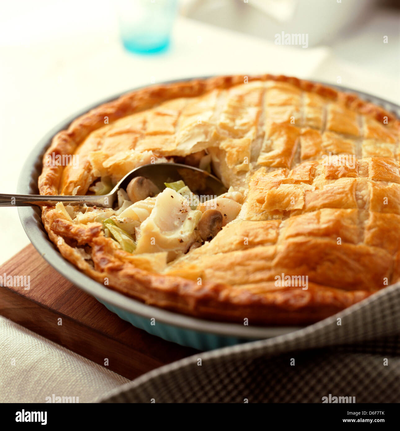 Flaky pastry fish pie hi-res stock photography and images - Alamy