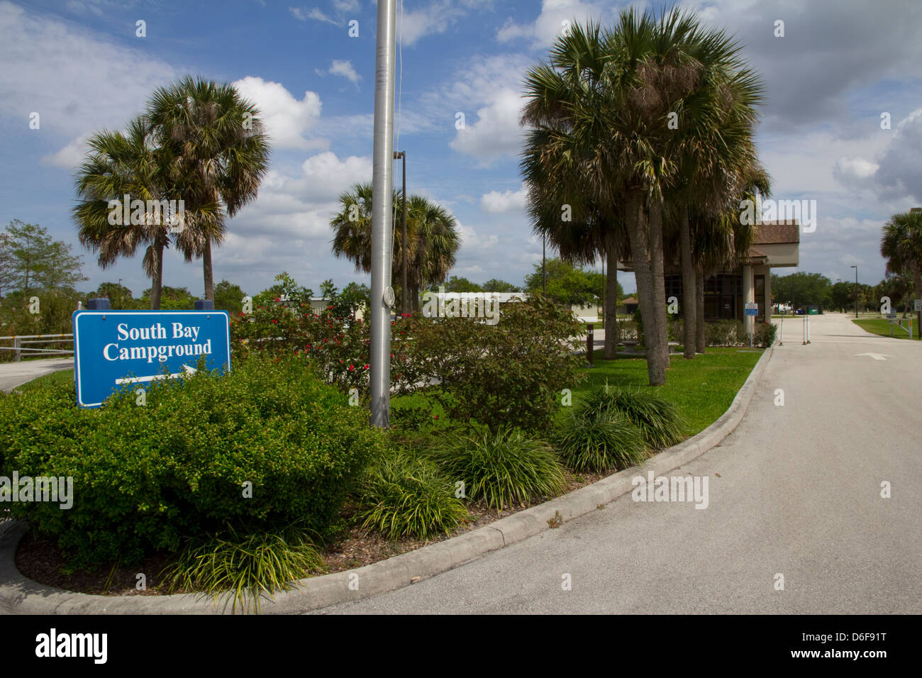 Rv park hi-res stock photography and images - Alamy