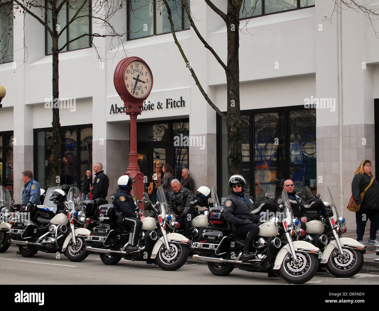 Seattle motorcycle cops in downtown Seattle, Washington State, USA ...