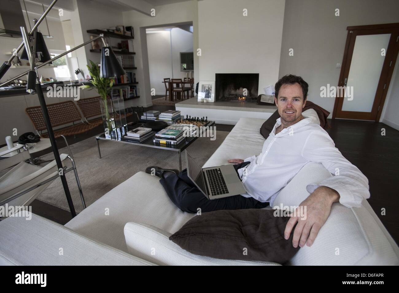 Angel investor hi-res stock photography and images - Alamy