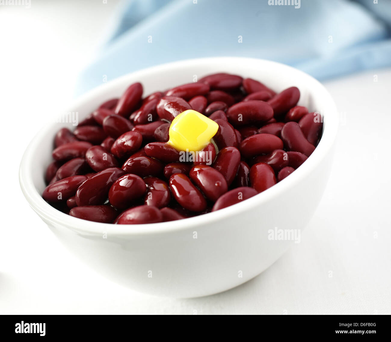 Kidney dishes hi-res stock photography and images - Alamy