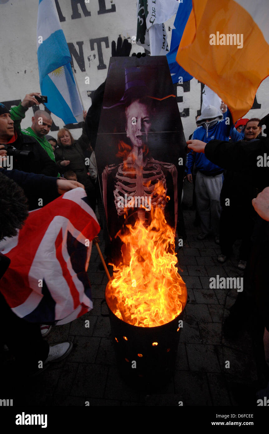 Burning Union Jack Flag High Resolution Stock Photography and Images ...