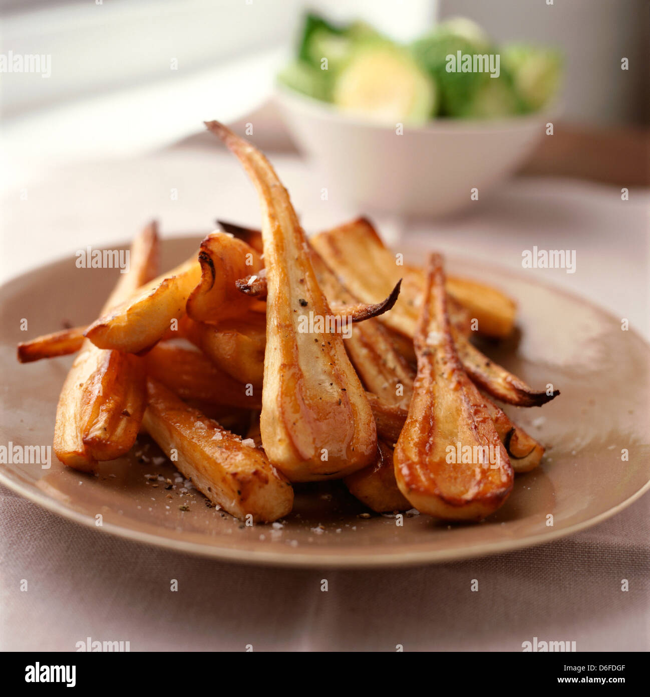 Golden roast parsnips hi-res stock photography and images - Alamy