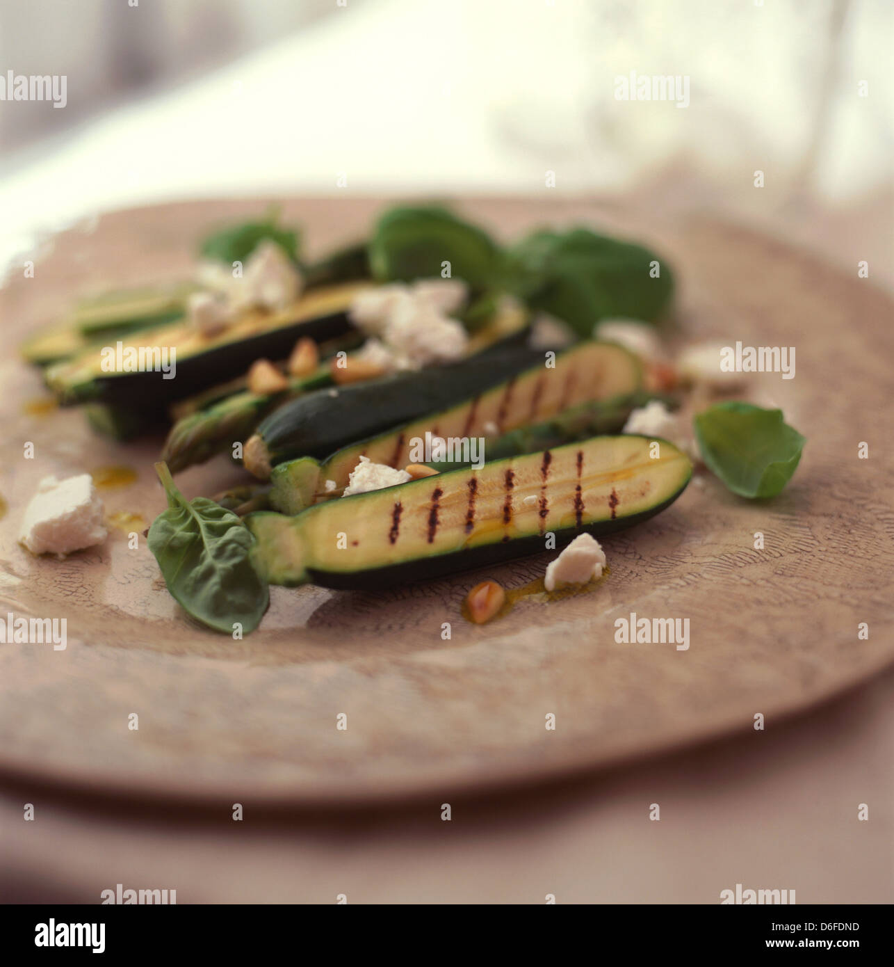 Baby courgettes asparagus feta hi-res stock photography and images - Alamy