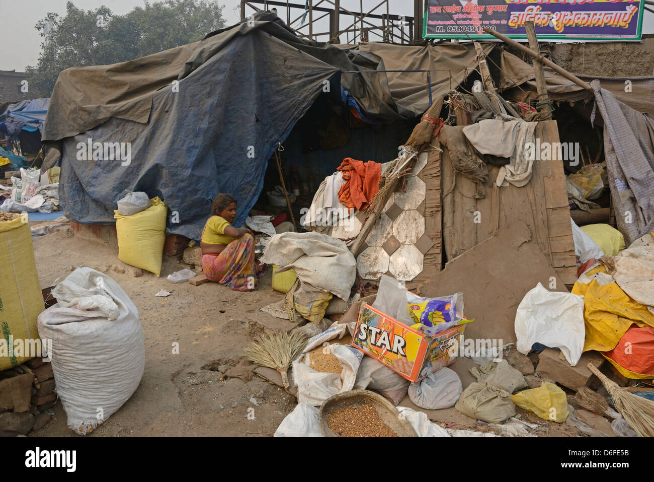 Old delhi delhi india indian slums delhi slums hi-res stock photography ...