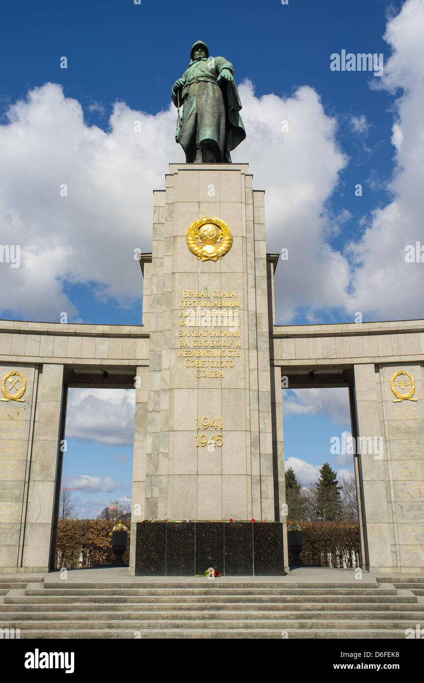 Liberation from nazi rule hi-res stock photography and images - Alamy