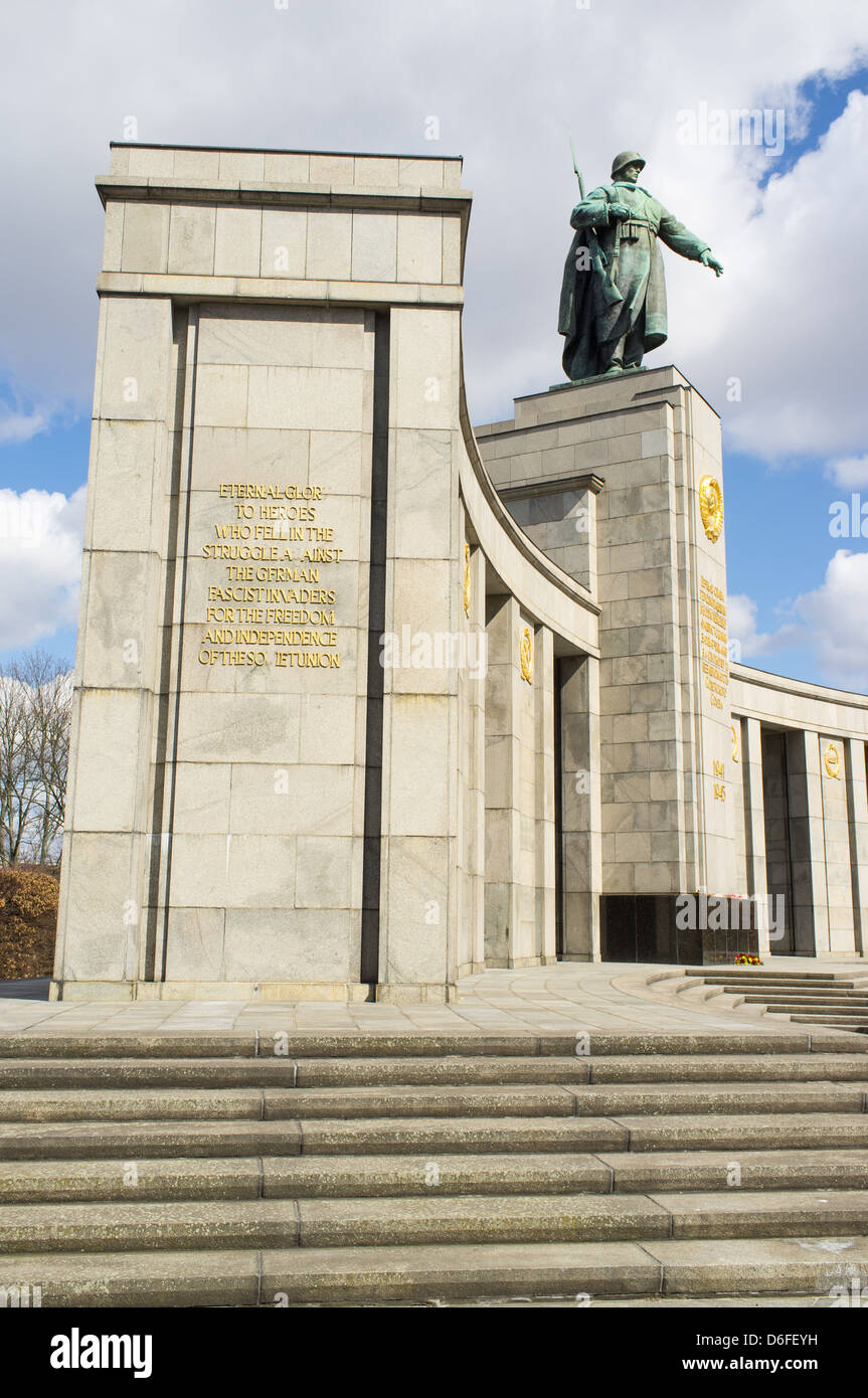 Memorial recording the Soviet Union's participation in World War II in ...