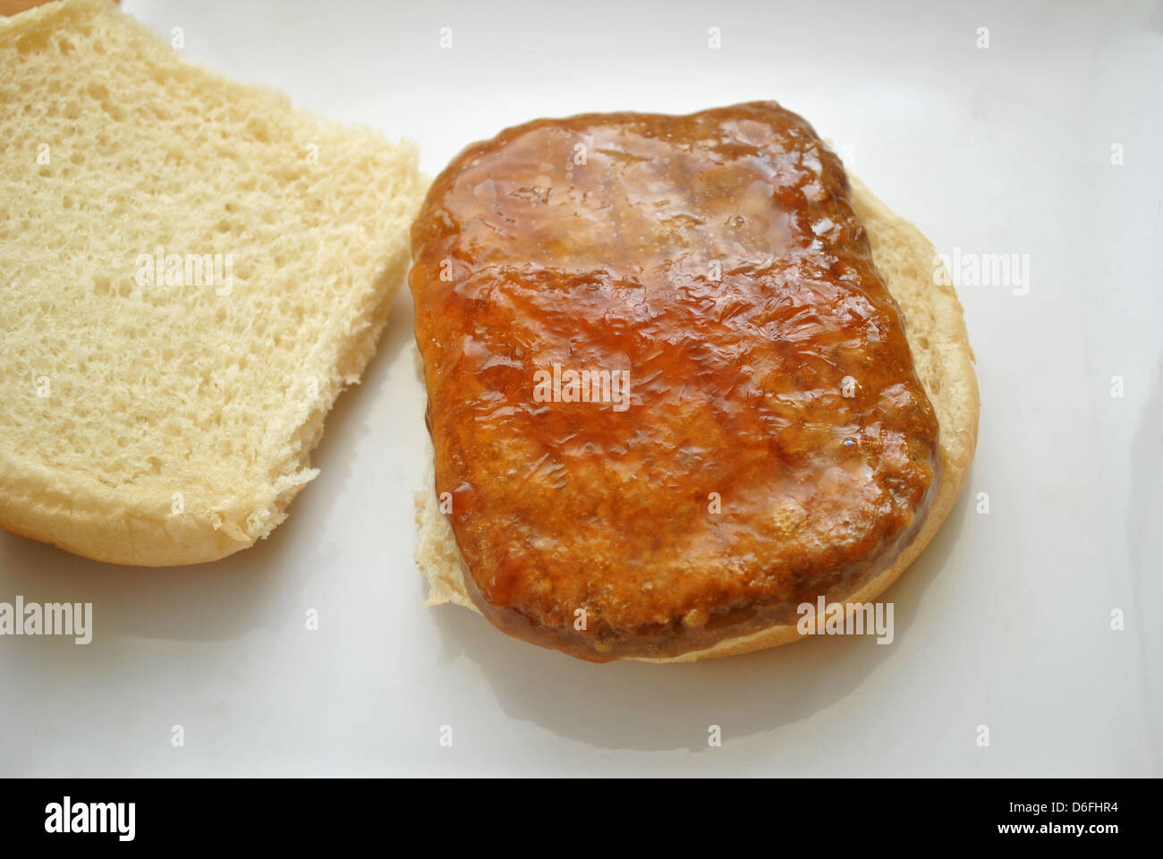 Steak bun hi-res stock photography and images - Alamy