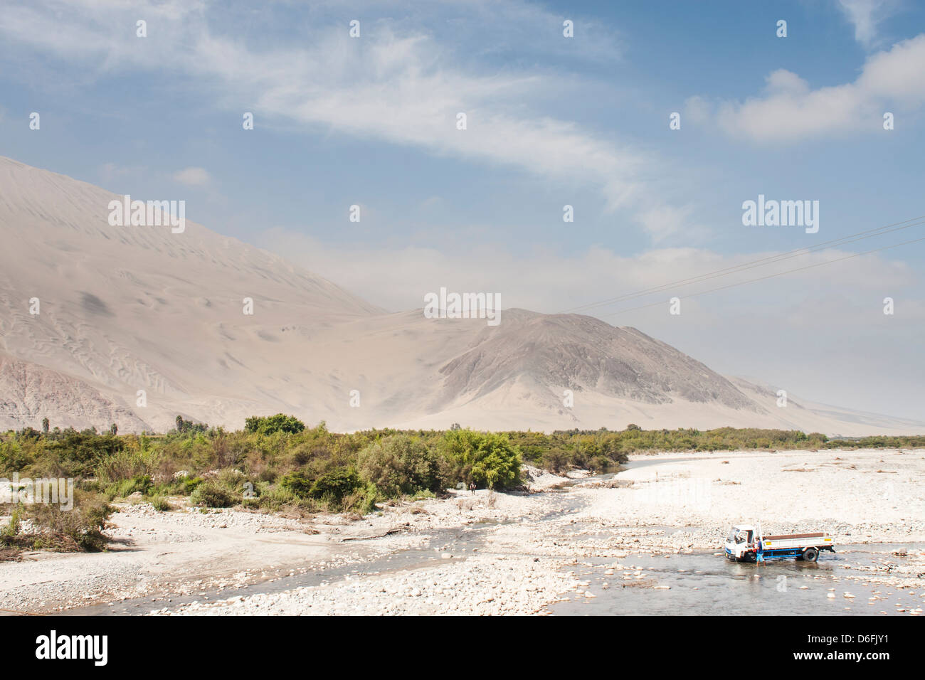 Acari River and Cerro Toro Mata, a sand dune with 1050 meters high, in ...