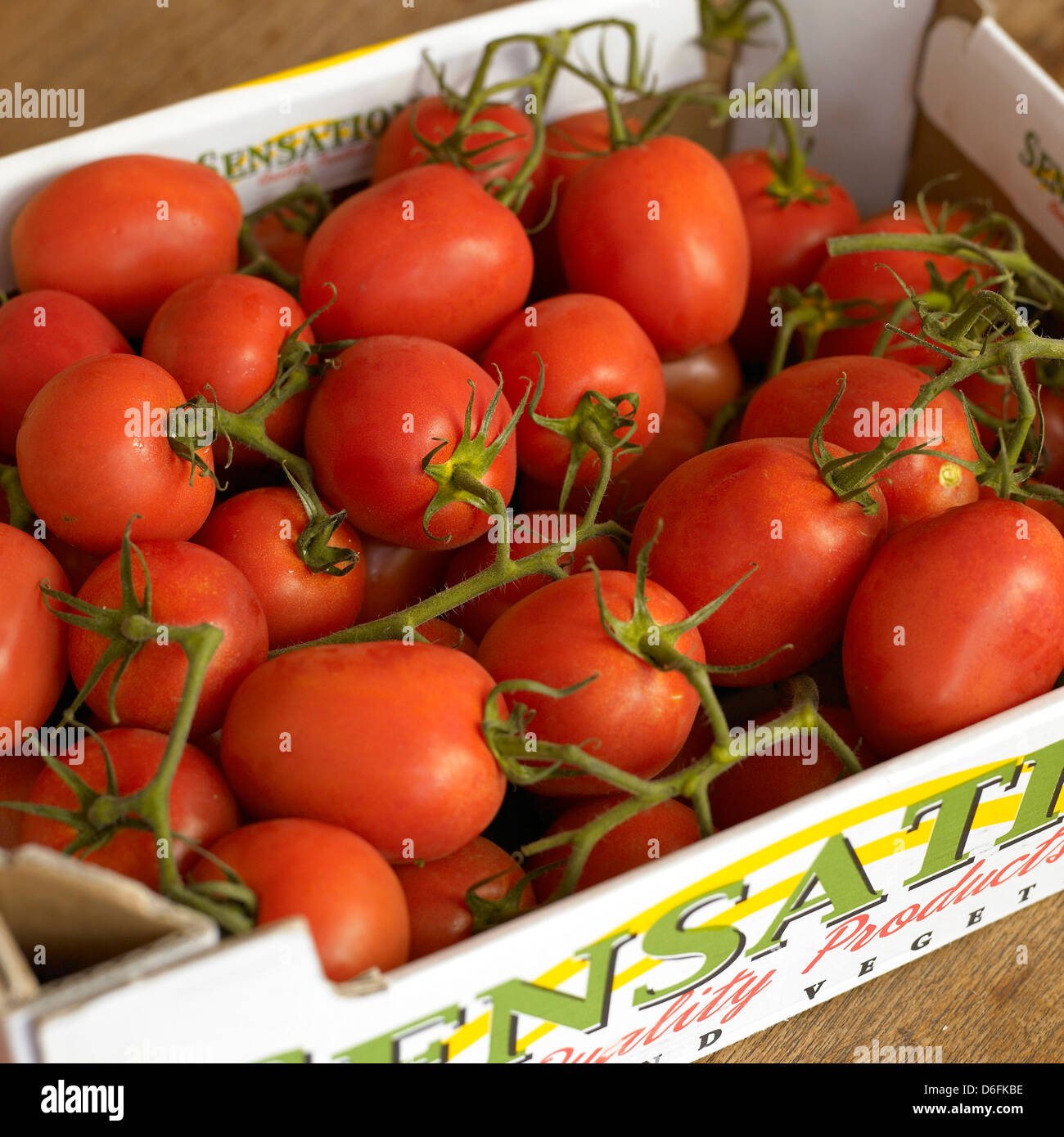 Tomato in a box hi-res stock photography and images - Alamy